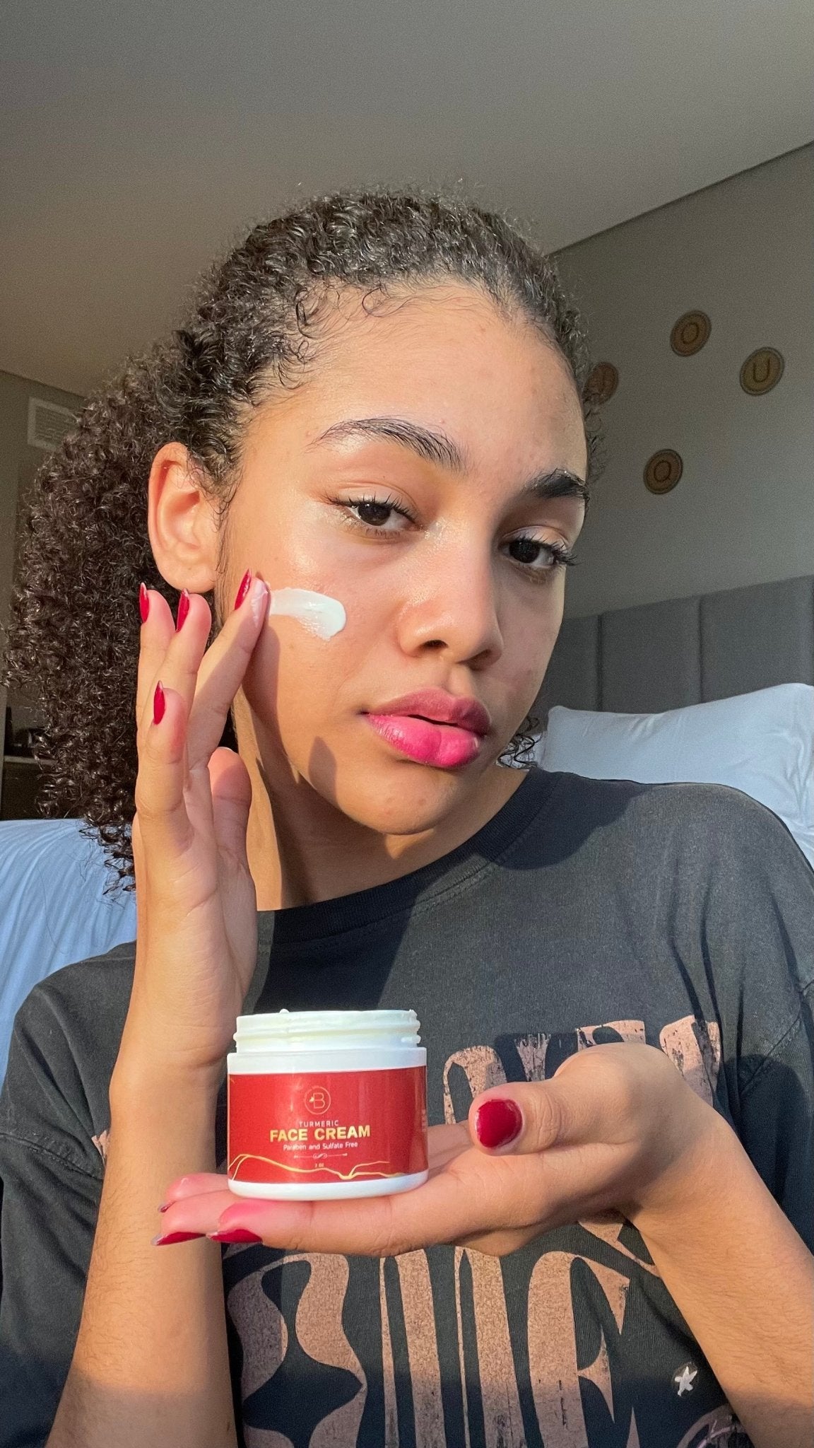 Silky Smooth: Nourishing Face Cream for Youthful, Hydrated Skin – BLIS FULL SKIN